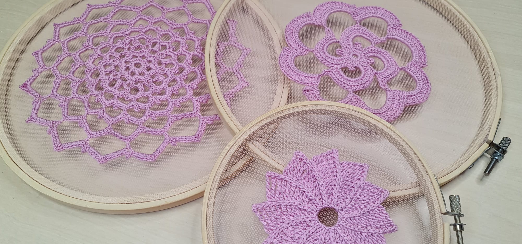 Mandala sobre tul. Mod. 3 Tejido a crochet - CukiCrochet